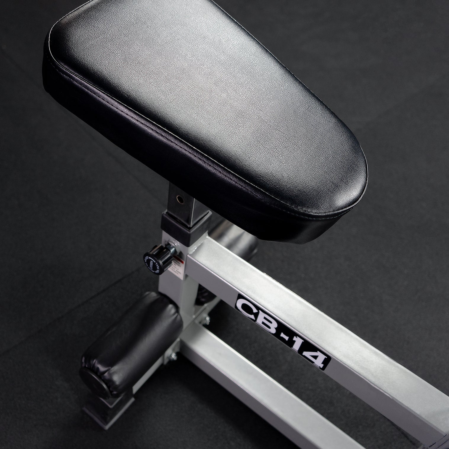 Seated Row Machine & Chest Pull Machine – Valor Fitness
