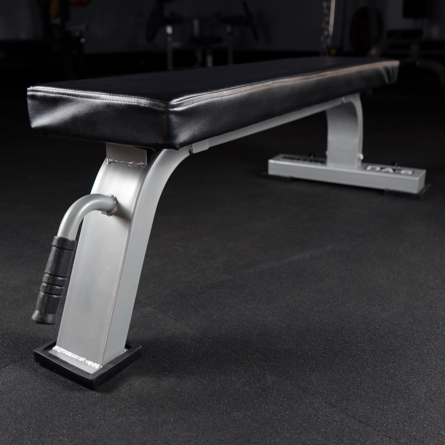 Flat Benches – Perfect for Home Gyms & Commercial Spaces – Valor Fitness
